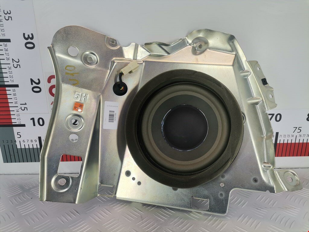 Сабвуфер Subaru Outback 4 (BR) 86301AJ80A арт. 1456186