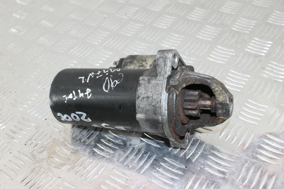 Стартер для BMW 3 E90/E91/E92/E93 2.0 OEM 7796899