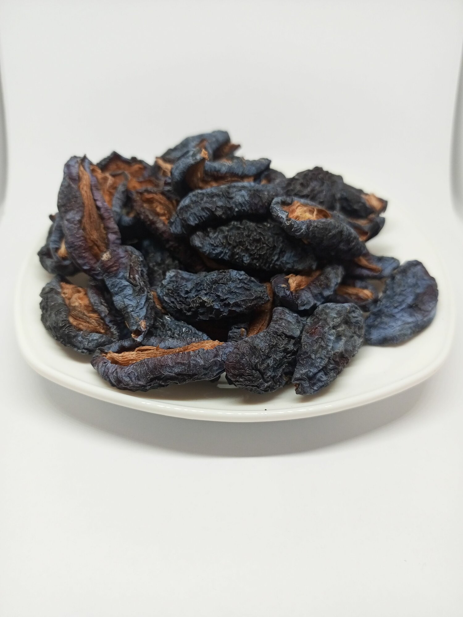 Чернослив сушеный натуральный половинка