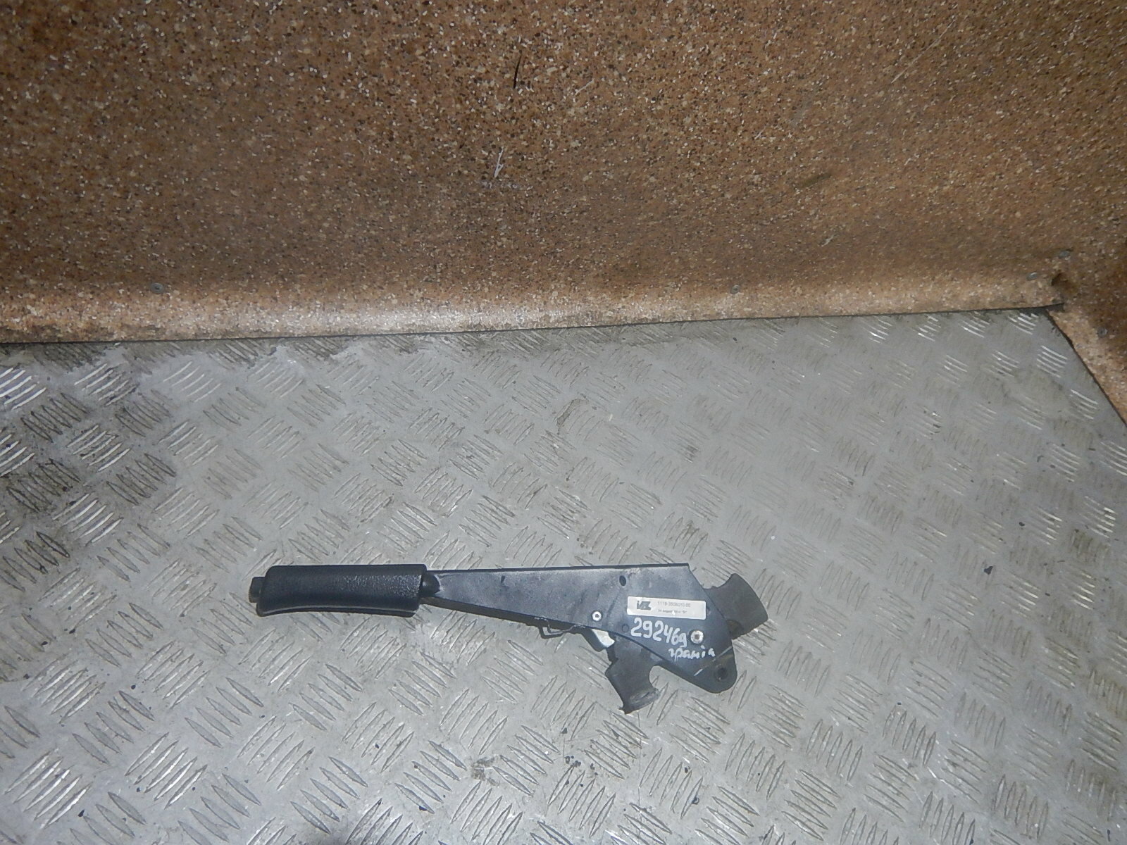 Б/У Рычаг стояночного тормоза, ВАЗ (VAZ)-LADA GRANTA (гранта) (11-18) LADA GRANTA (Гранта) (11-18) Без повреждений. 2924...