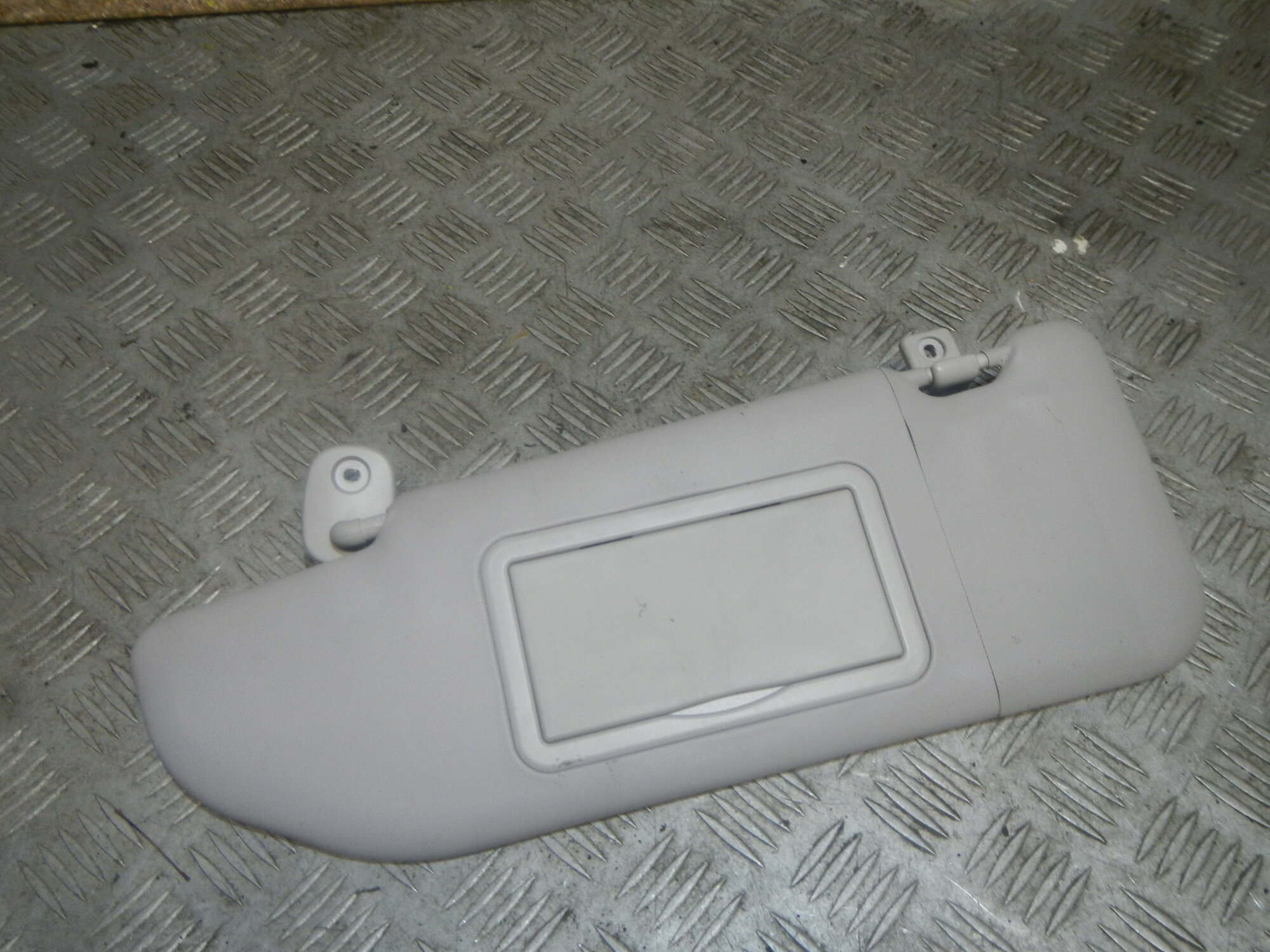 Б/У Козырек солнцезащитный, ВАЗ (VAZ)-LADA VESTA (веста) LADA VESTA (Веста) левый Грязный. 566408 LADA арт. 8450008060