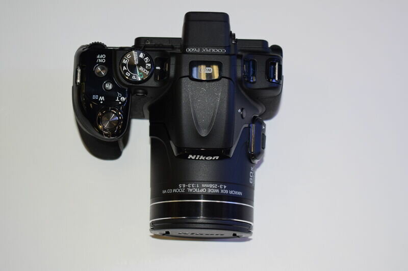 NIKON Фотоаппарат Nikon Coolpix P600, черный Ресейл