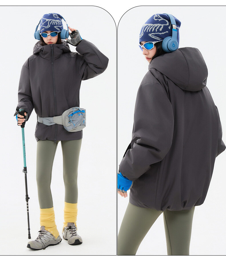 Легкая пуховая куртка на открытом воздухе