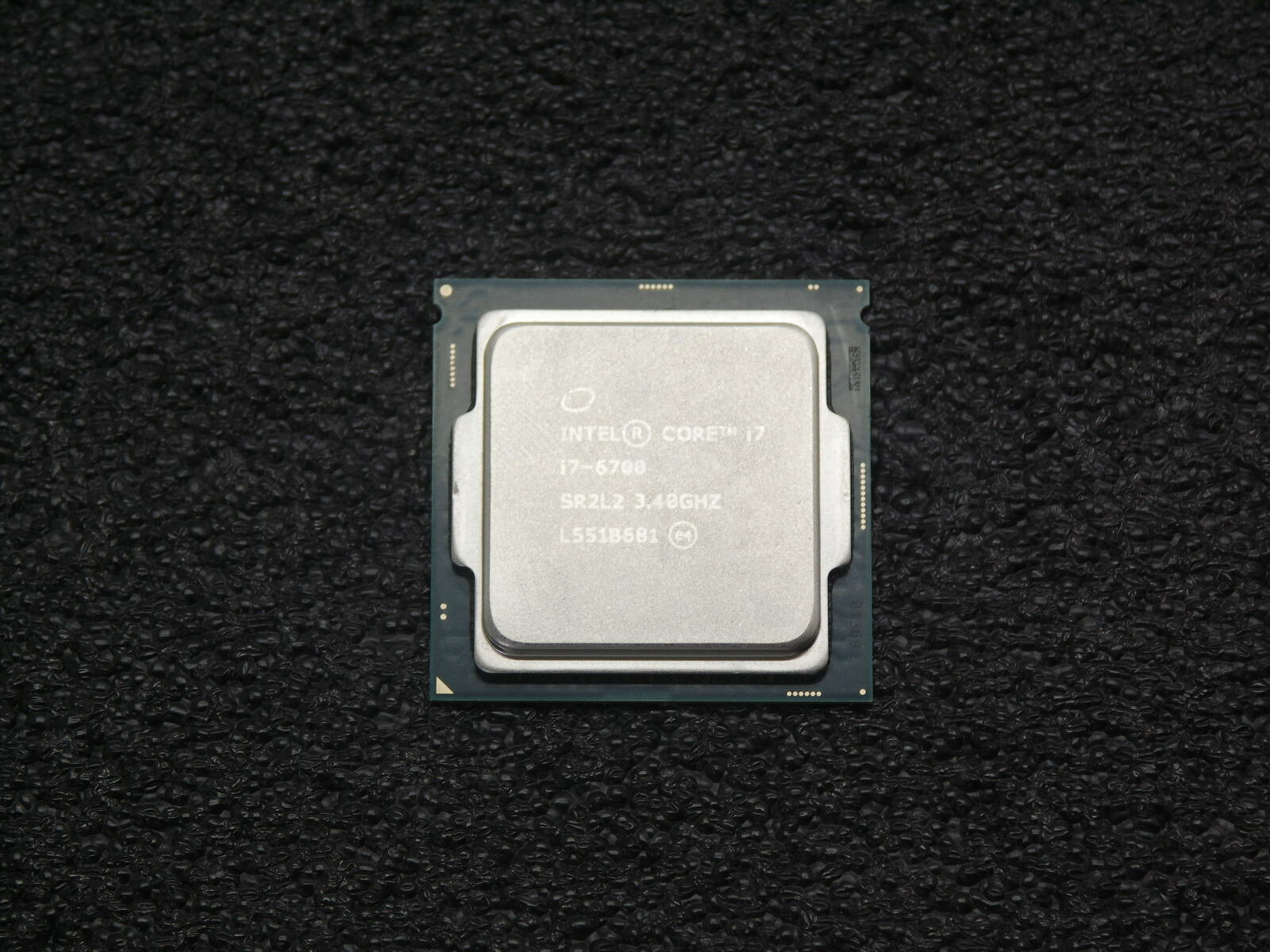 Процессор Intel Core i7-6700 3,4GHz, 4,0, Ghz, Socket 1151/8Mb/4x, 8x, Core/HD530, SR2L2