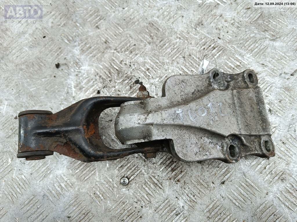 Подушка крепления двигателя Chevrolet Trans Sport / Venture