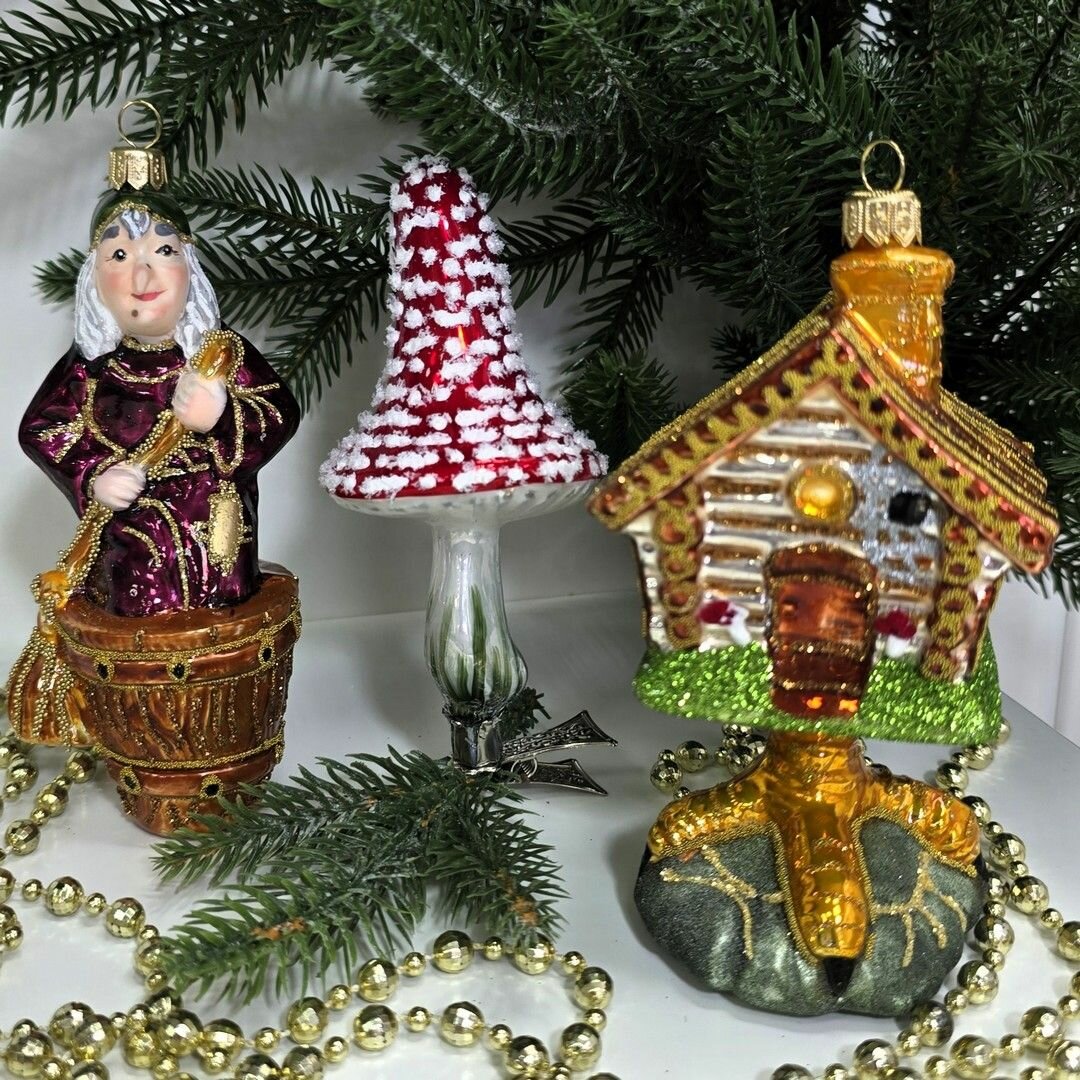 Irena-Co Набор елочных игрушек, стекло Баба Яга - 14,5х6,5х6, Избушка - 13х7,5х7, Гриб - 12х5х6