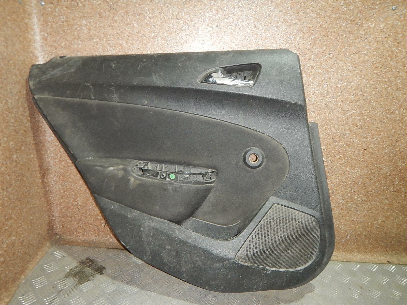 Б/У Обшивка двери задней левой, Opel (Опель)-ASTRA J (09-) OPEL ASTRA J (09-) 5 дверей механика Царапины 380991 GENERAL M...