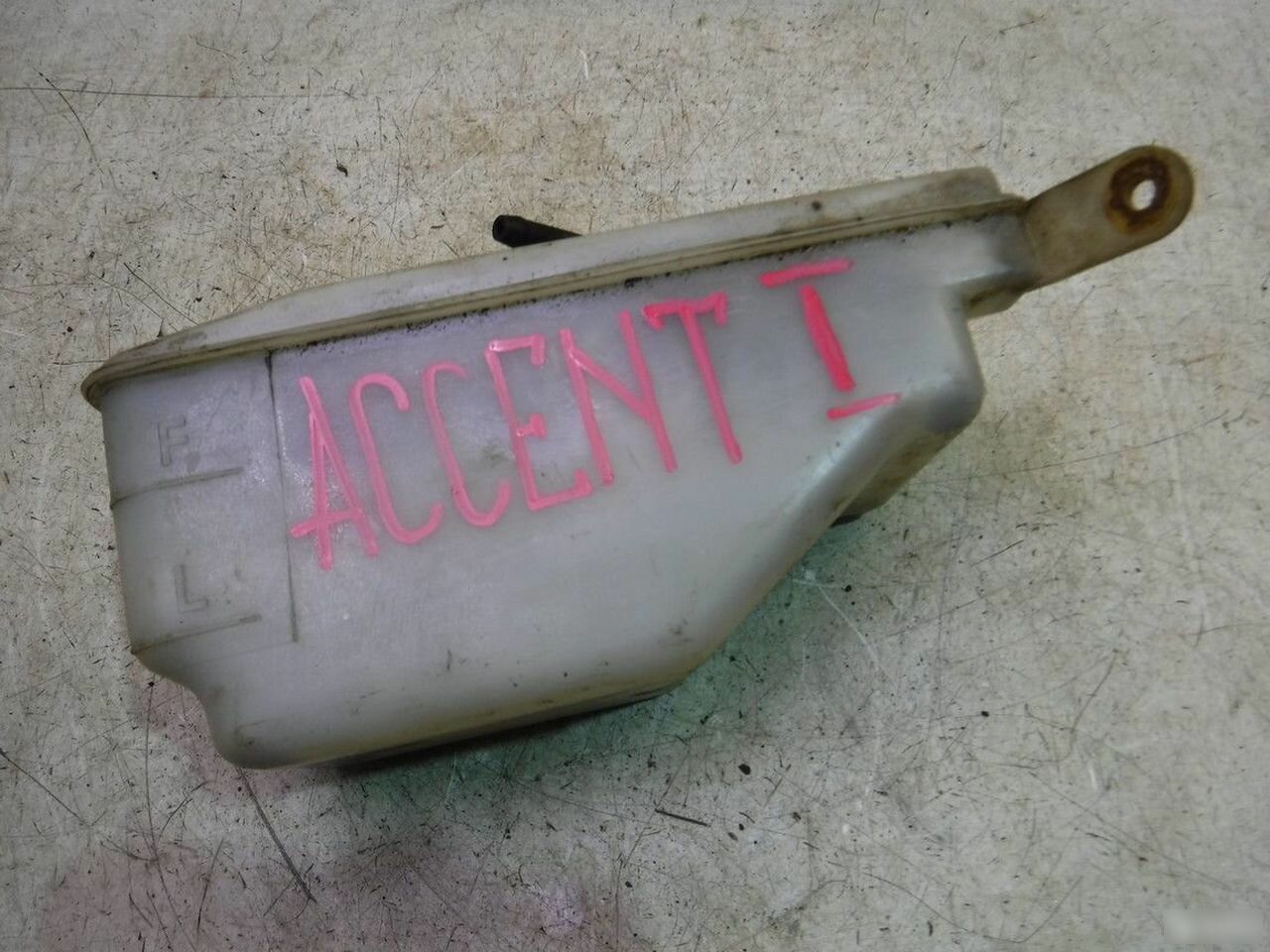 Бачок расширительный Hyundai Accent I (1994—2000) P25431-22020