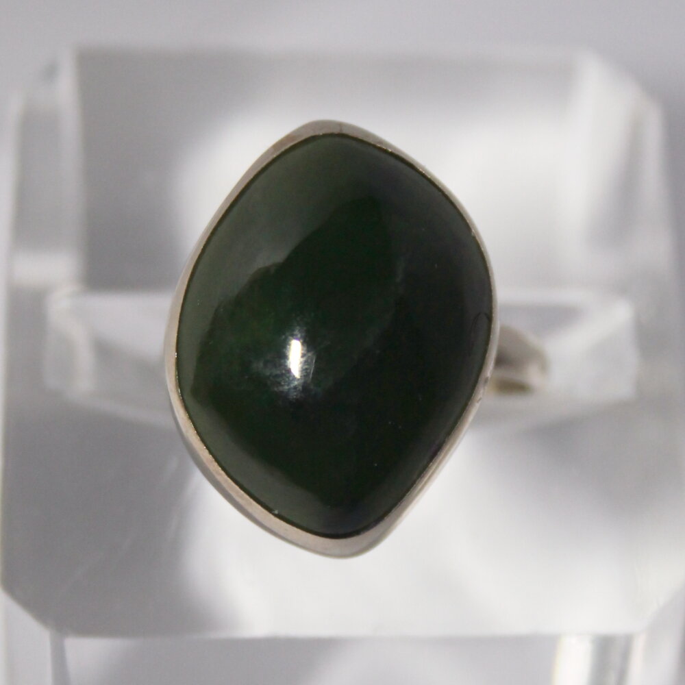 Кольцо-кулон, нефрит