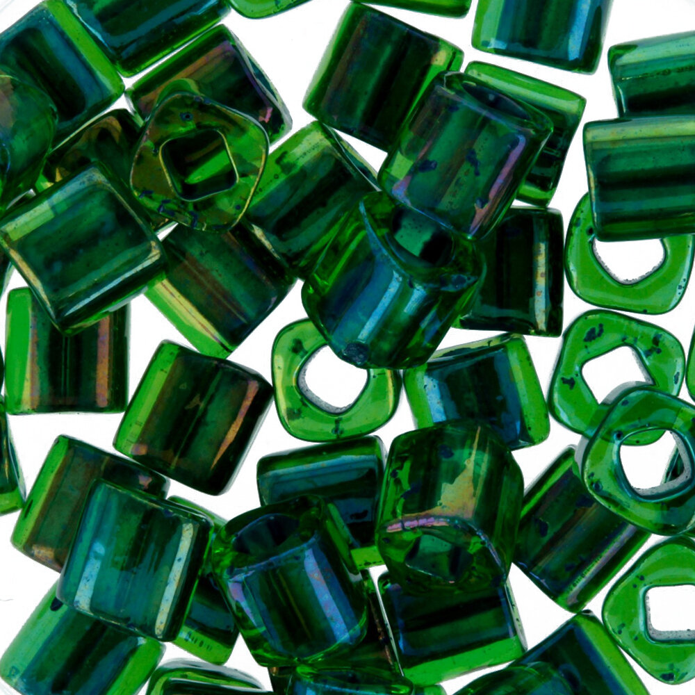 Бисер TOHO Cube, размер 4мм, цвет #249 (Окрашенный изнутри, перидот/изумруд), 10 грамм
