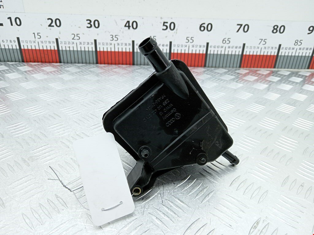 Бачок гидроусилителя Volkswagen Bora(Jetta) 1J0422371C арт. 1783072