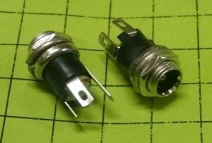 Гнездо DС5,5/2,5 (DJK-04B) панель, металл, гайка