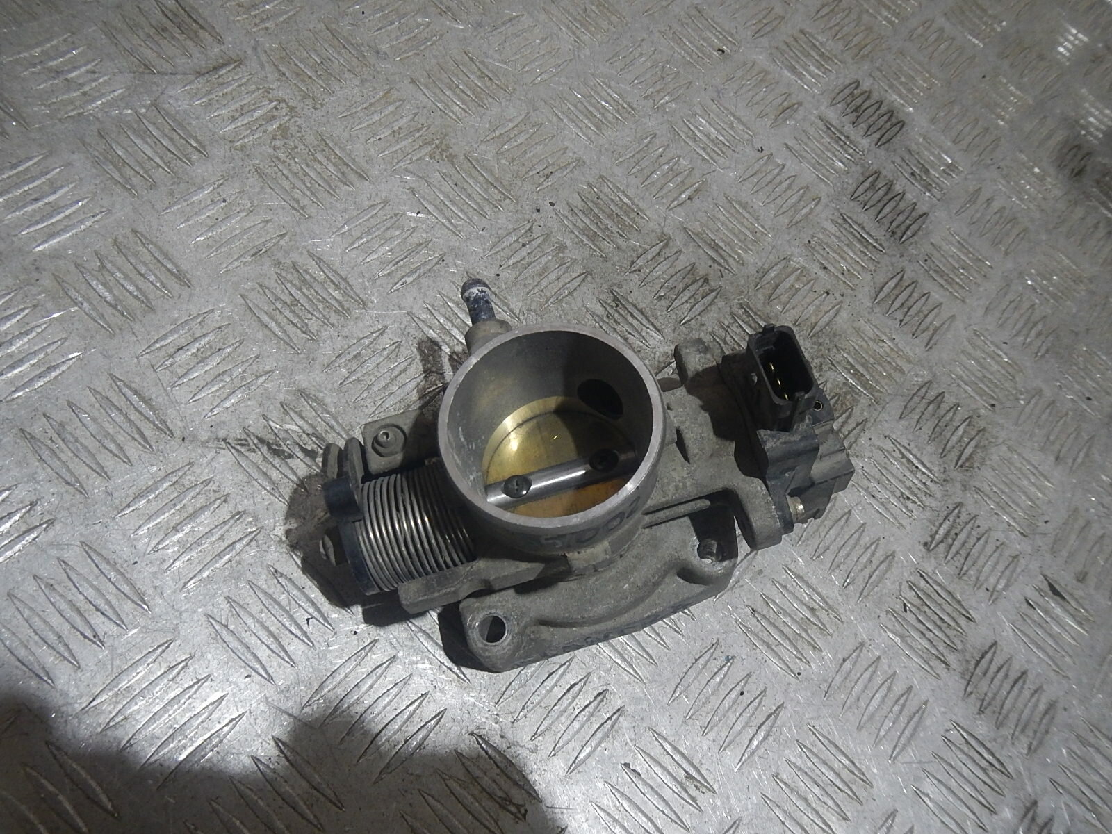 Б/У Заслонка дроссельная механическая, Hyundai (Хендэ)-ELANTRA (00-05) HYUNDAI ELANTRA (00-05) Без повреждений. 351002 H...