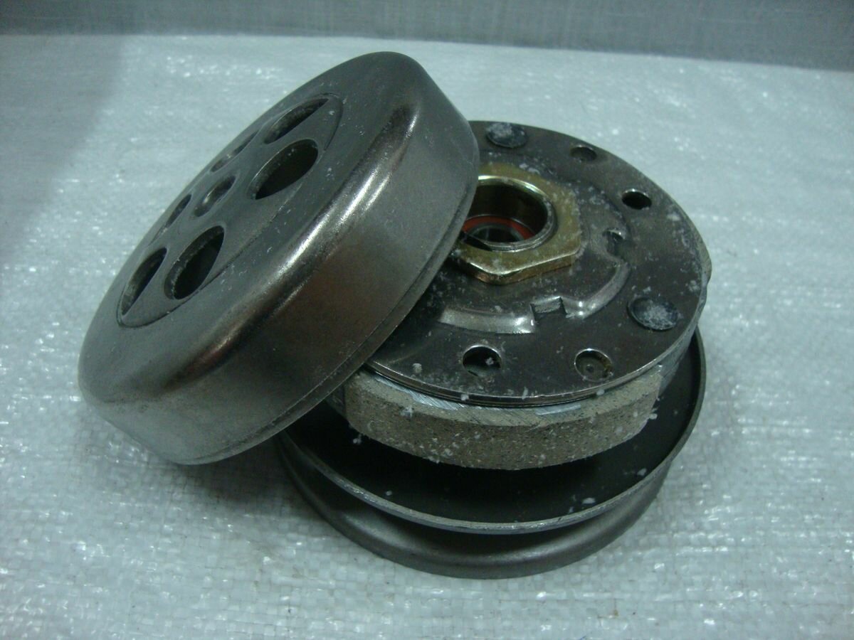 Вариатор задний в сборе YAMAHA BWS 100 (муфта сцепления в сборе)