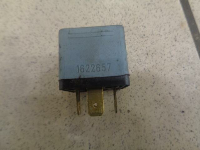 Реле ABS от Audi 80, 90 B3 1986-1991