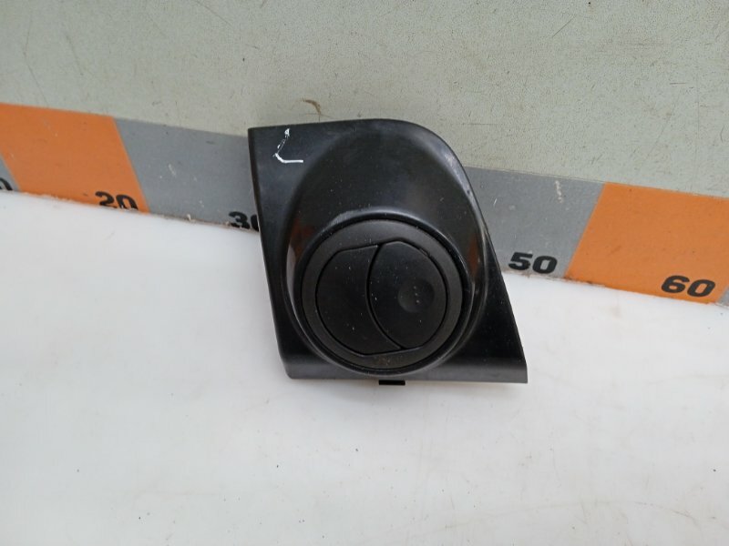 Б/У Шевроле Авео Т250 Дефлектор воздушный Chevrolet Aveo 2011 T250 Лев. 276852 GENERAL MOTORS арт. 96457649