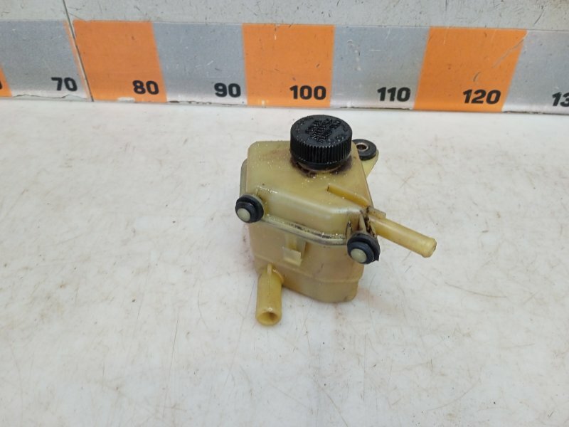 Б/У бачок ГУР, Мазда Демио DY Бачок гидроусилителя Mazda Demio 2002 DY 345427 MAZDA арт. D35032690C