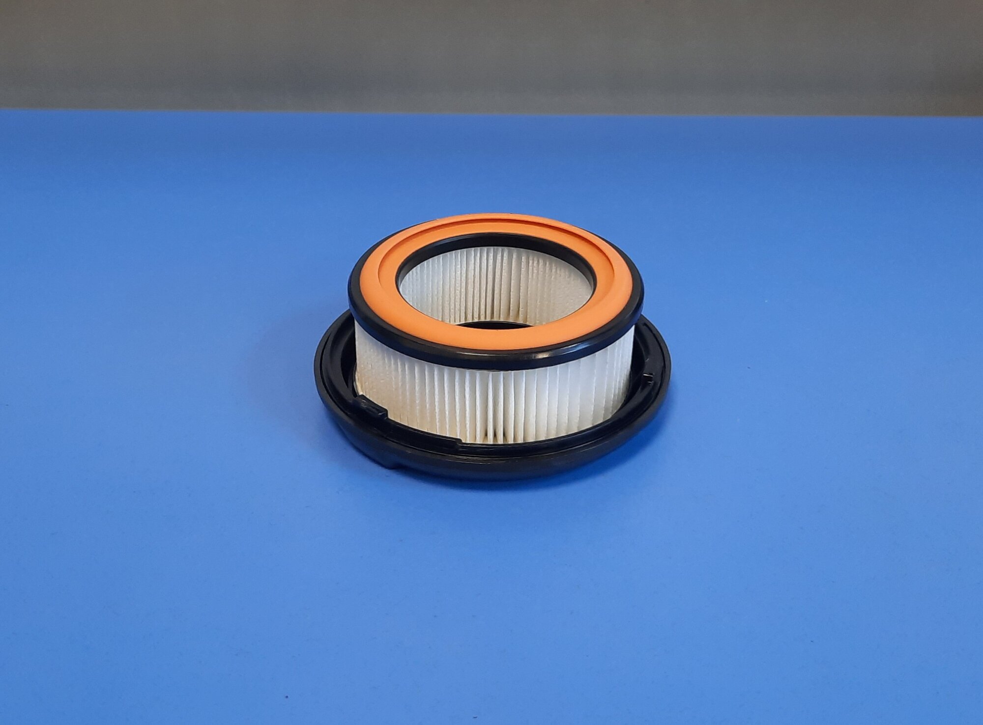 Фильтр ручного пылесоса DeLonghi XLM21LE1 (hepa)