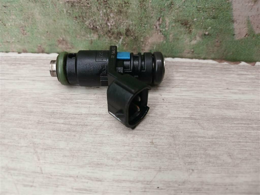 Форсунка инжекторная VW Polo Sed RUS 2011-2020