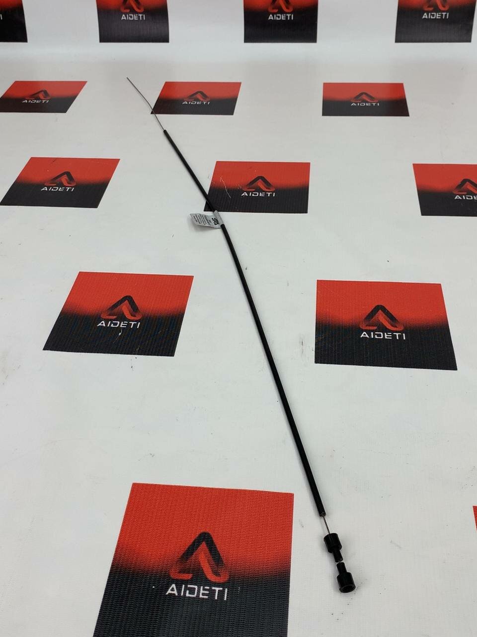 Трос привода(замка) капота для ВАЗ-2101,2102,2103,2104,2105,2106,2107, Нива 4х4