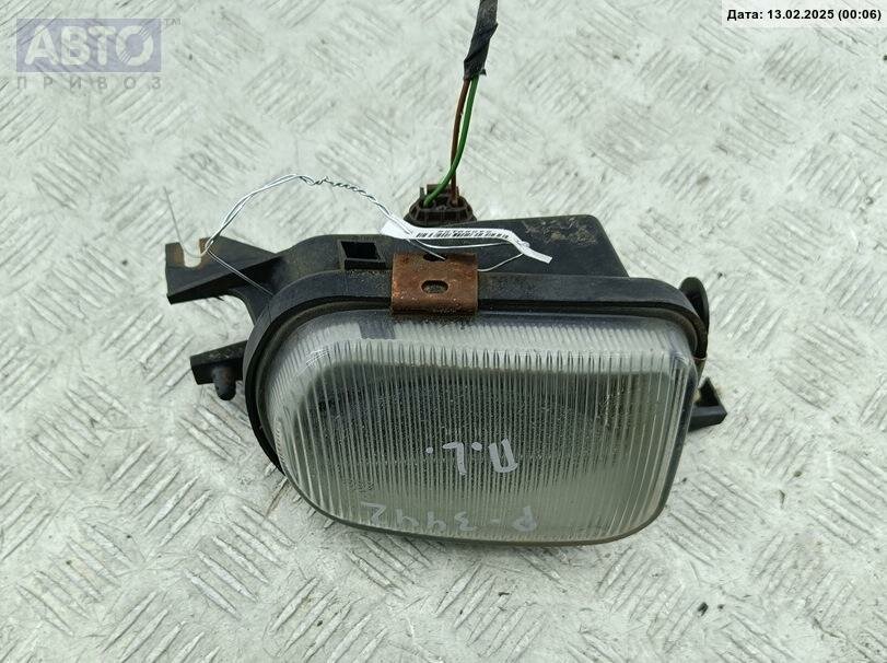 Фара противотуманная левая Mercedes C-Class W203 (2000-2006)
