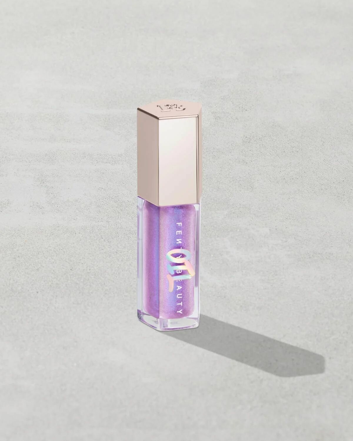 Fenty Beauty Мерцающее блеск масло для губ Gloss Bomb Oil Luminizing Lip Oil N' Gloss, Miss Jellyfish, 9 мл