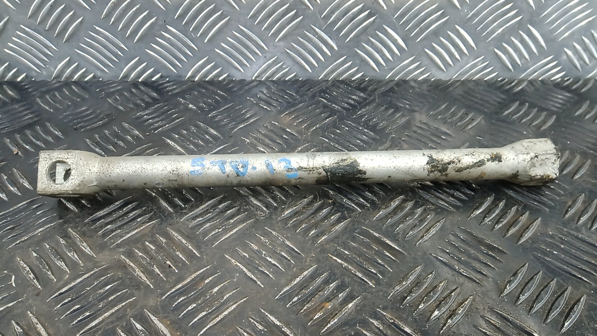 Ключ колесный PEUGEOT BOXER 3