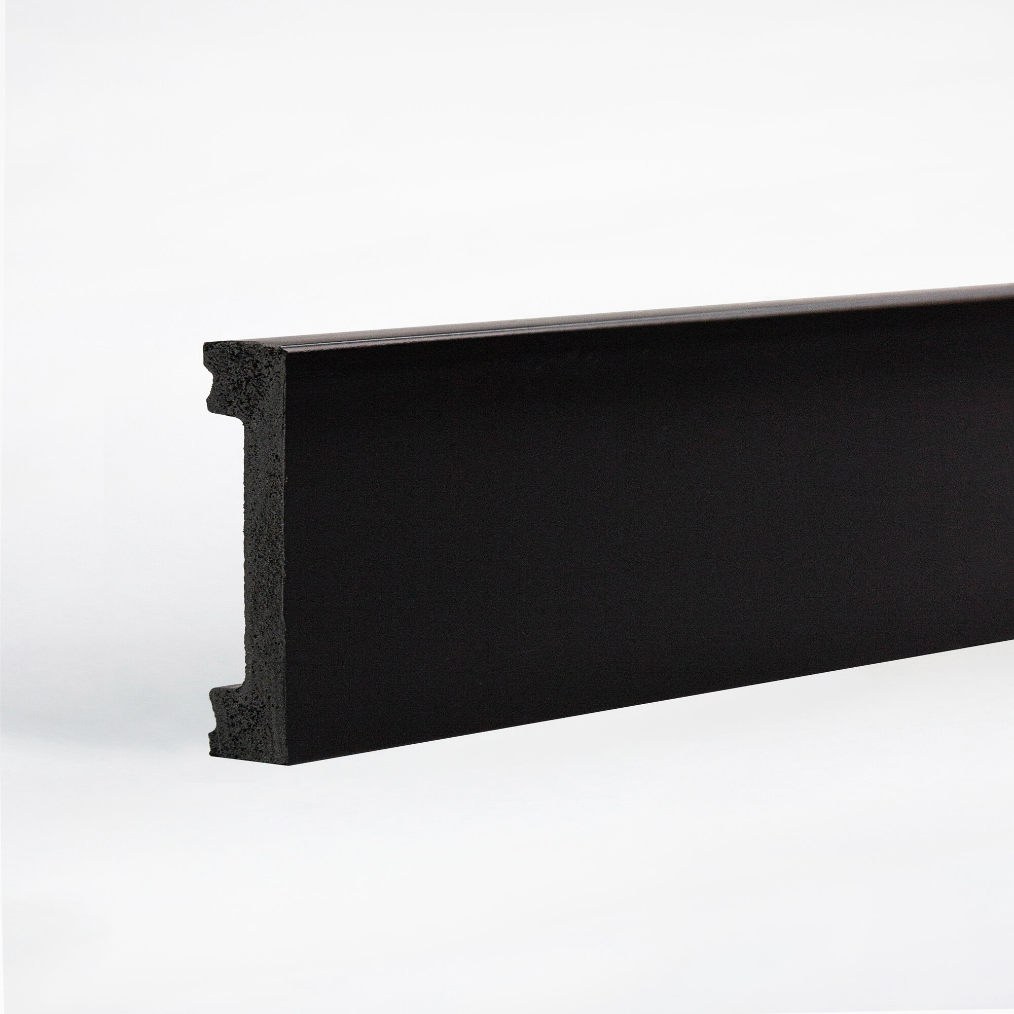 Плинтус дюрополимер напольный DECOMASTER (декомастер), 66х13х2900 мм, D157-116 ДМ черный матовый