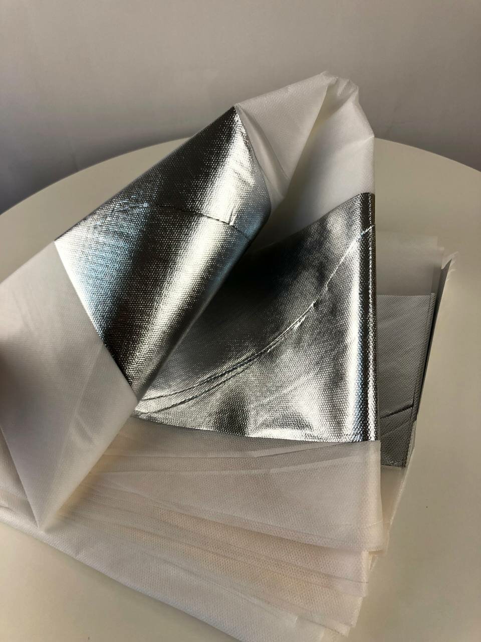 Укрывной материал Грядка в порядке двойное тепло для теплицы с УФ стабилизатором белый фольгированный 90 г/м2, 1,5 х 5 м