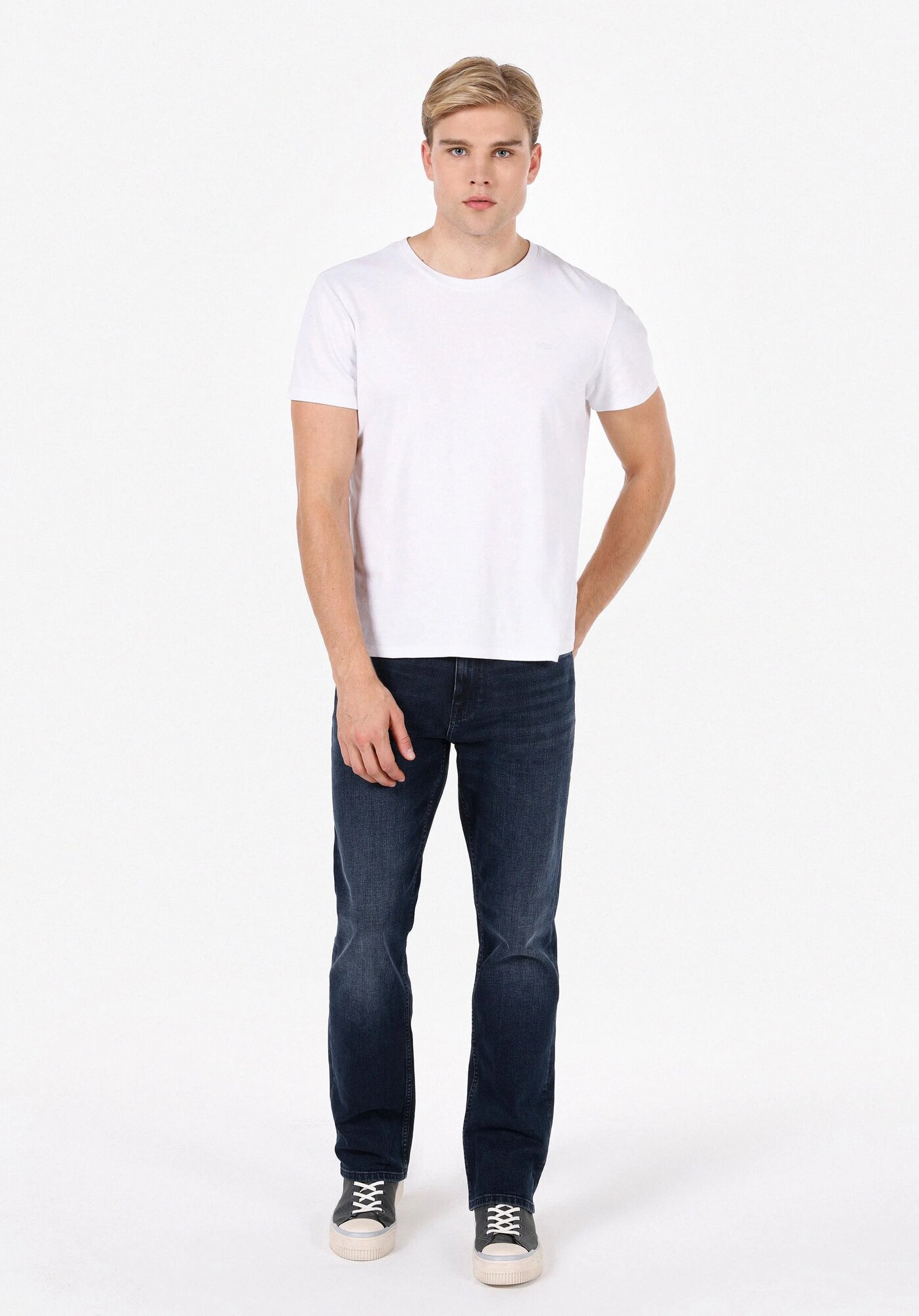 Джинсы 045 DAVID Regular Fit 