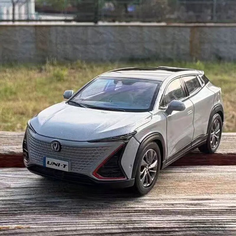 Модель автомобиля Changan Uni-T 1:43 UNI-T