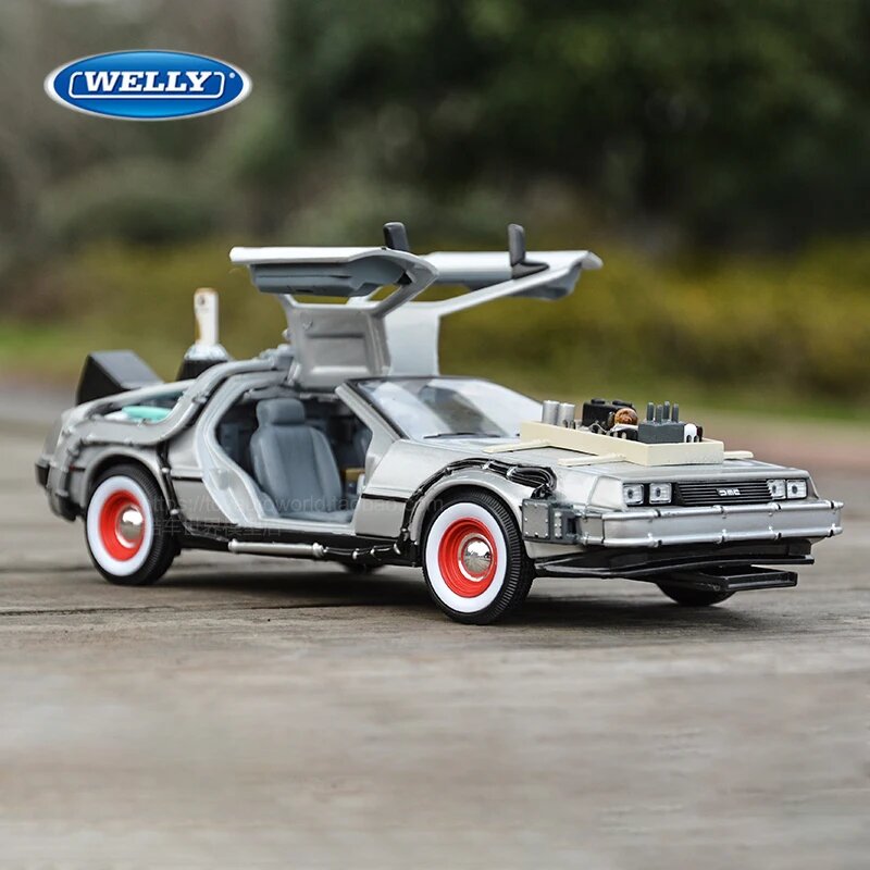 WELLY Модель DeLorean 1:24 Металл Back to the Future 3