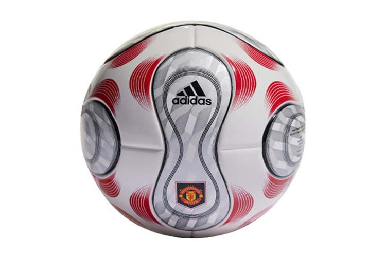 Футбольный мяч взрослый Adidas Манчестер Юнайтед Театр мечты, белый