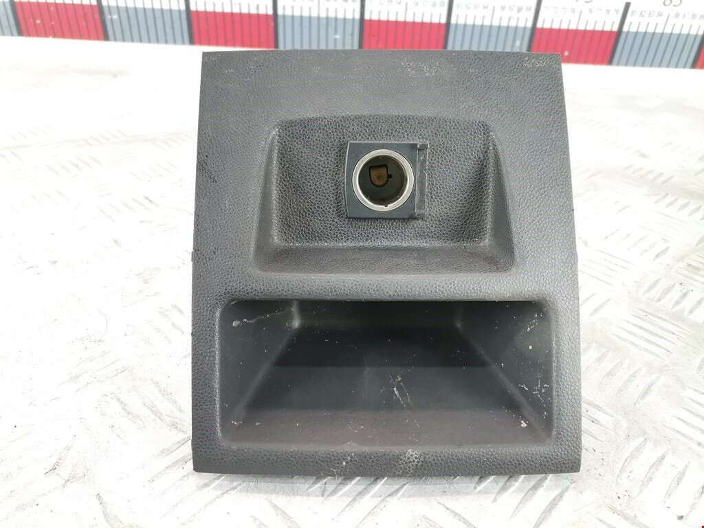 Урна автомобильная Opel Zafira B 13162600 арт. 1739182