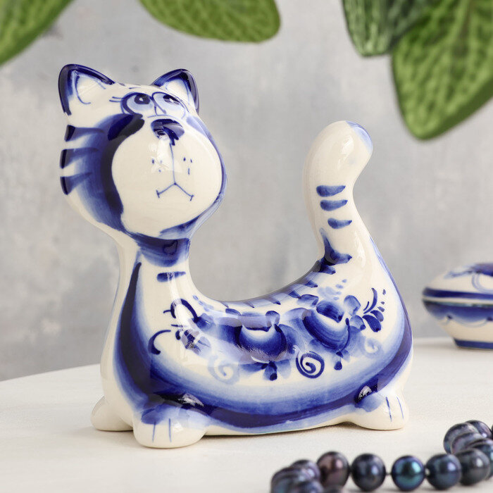 Фигурка фарфор гжель «Кот Пряник»