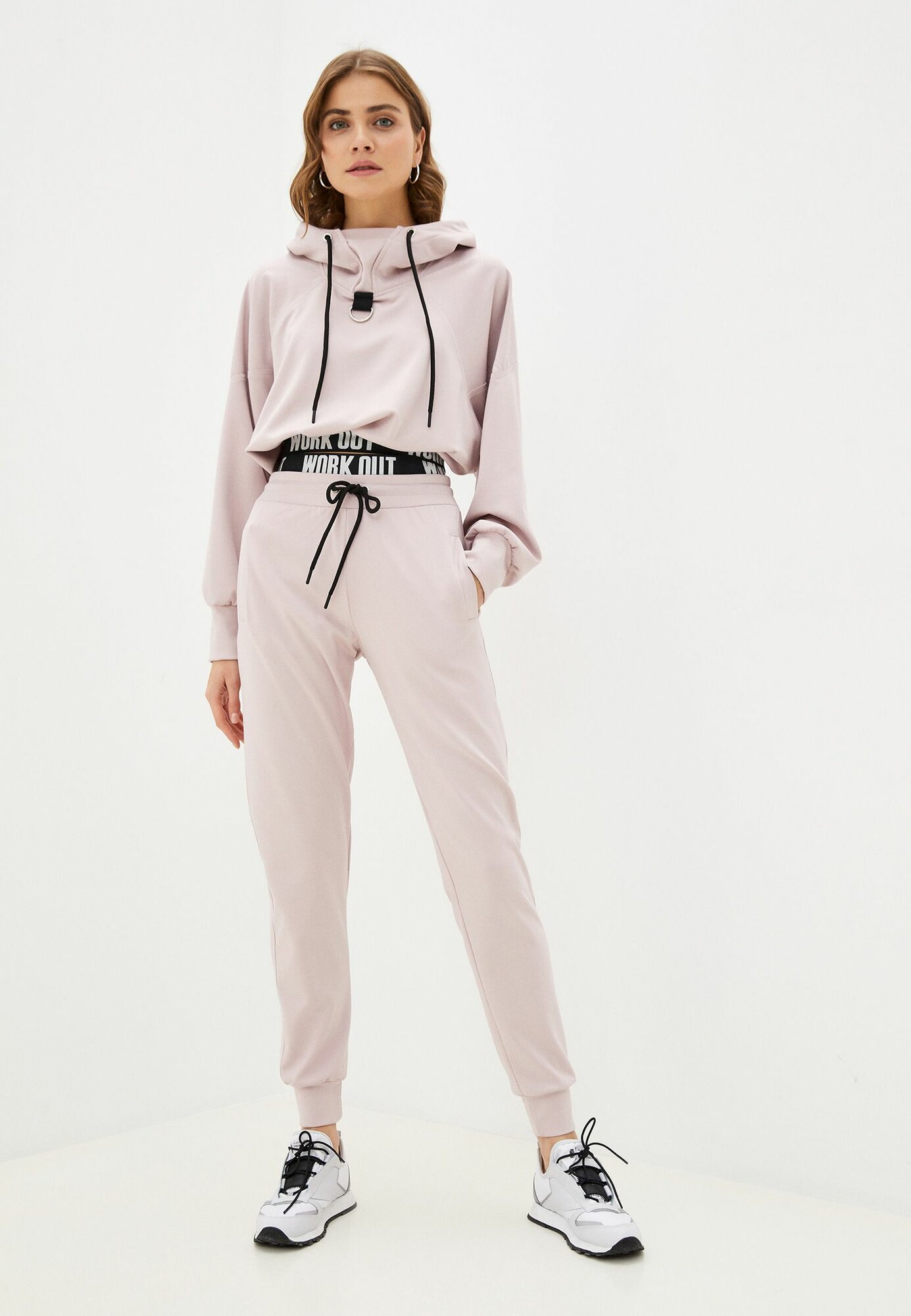 Костюм спортивный