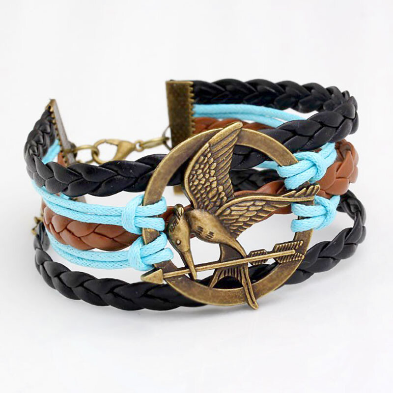 Плетеный браслет