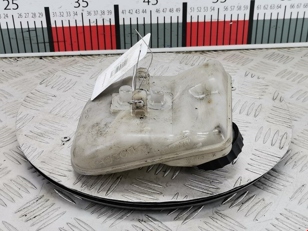 Бачок тормозной жидкости Citroen Berlingo 1 4635A4 арт. 2124955