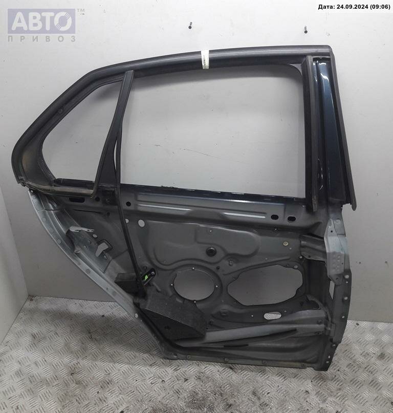 Дверь боковая задняя правая Volkswagen Jetta (2005-2010)