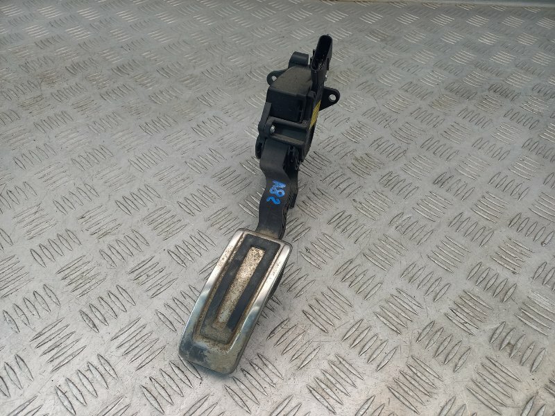 Б/У Педаль газа Skoda Rapid / Шкода Рапид 1.6 CWV 110Л.С 2015