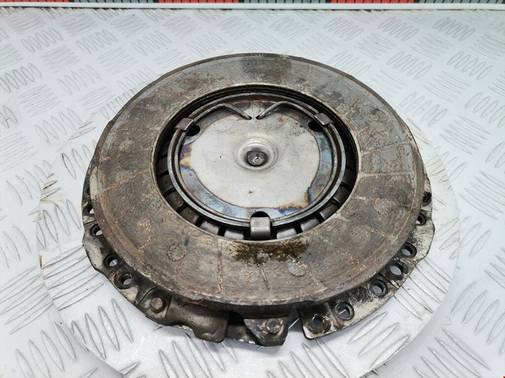Маховик (демпфер сцепления) Volkswagen Golf 4 027105271P арт. 2045618