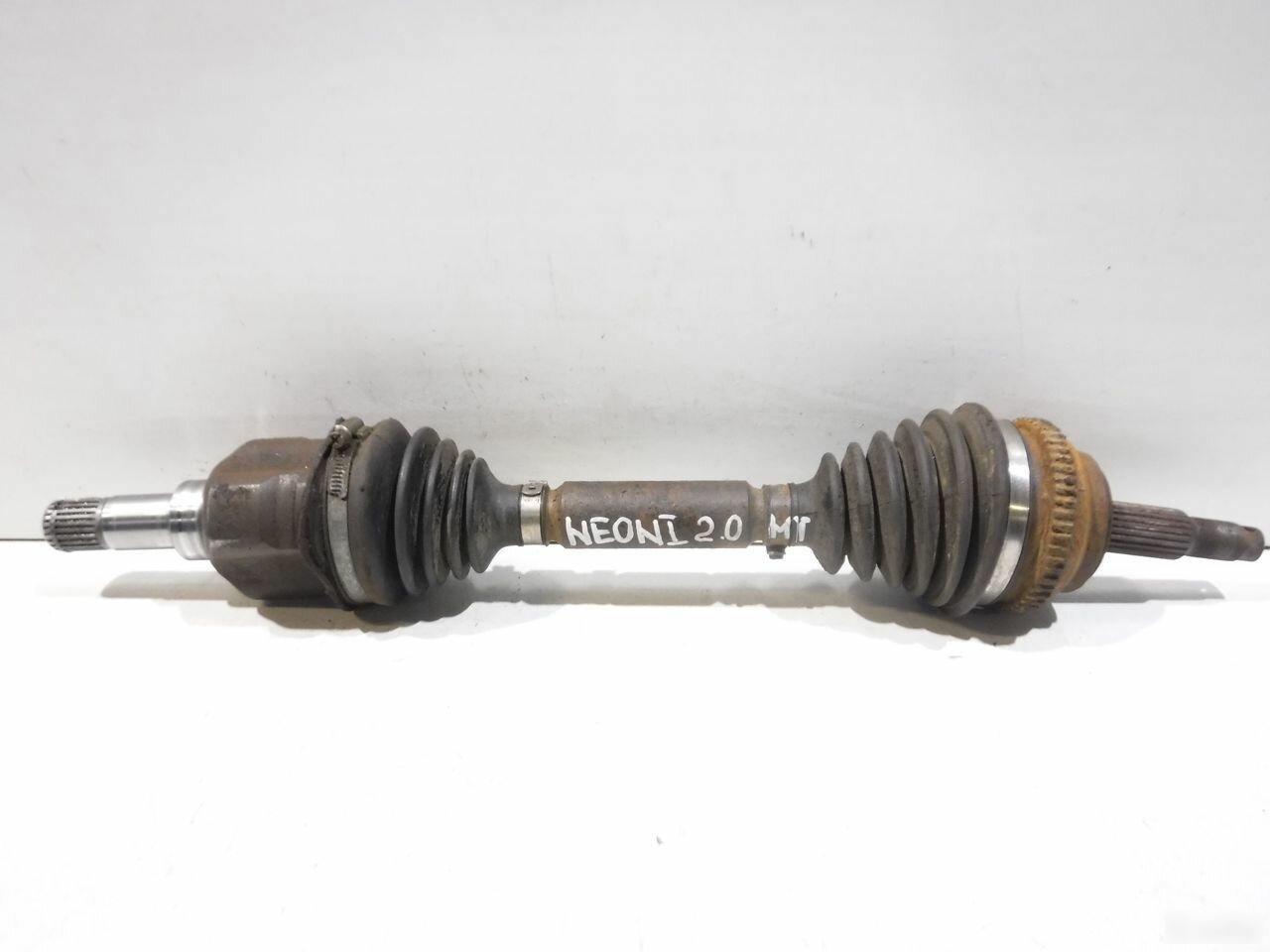 Полуось передняя левая Dodge Neon I 2.0 MT 05003485AA