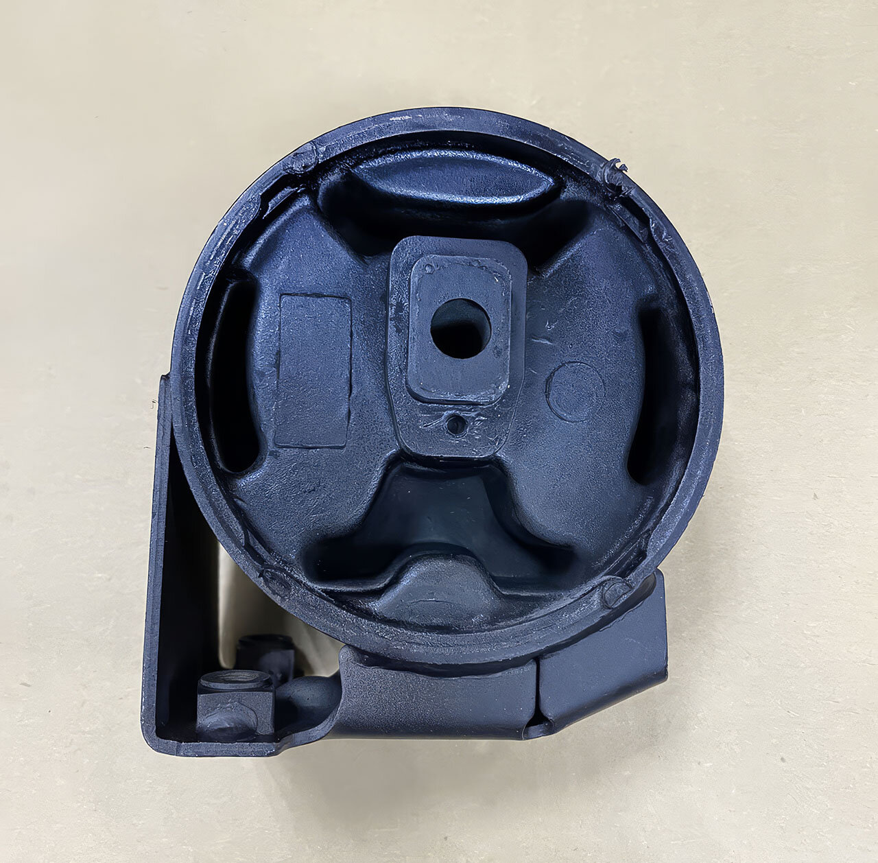 Опора двигателя задняя правая VW Passat B3 (Aslyx)