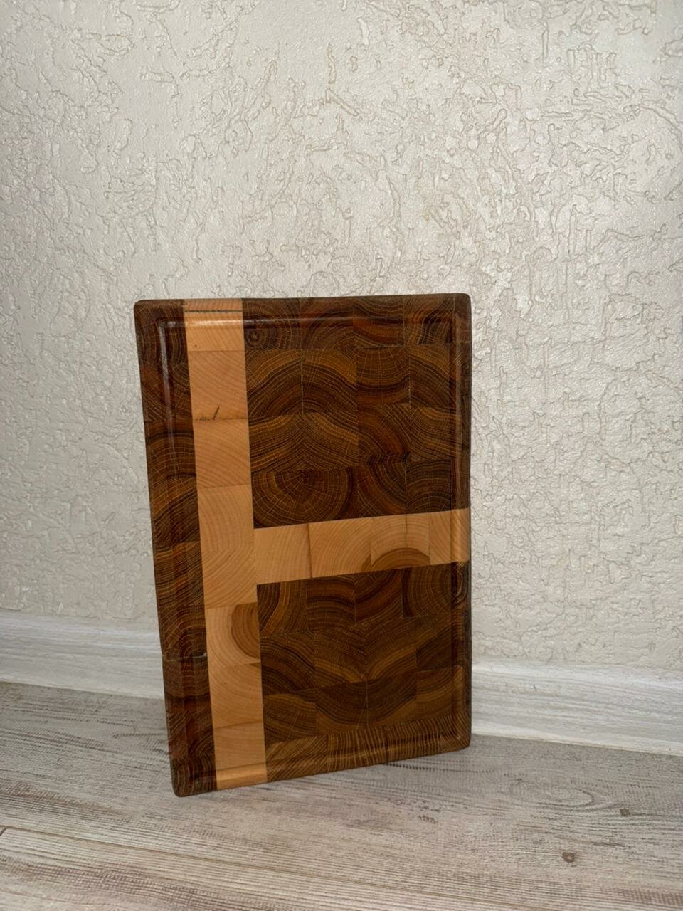 Разделочная доска TAZOFF "Дуб/Клен", торцевая, нескользящие силиконовые ножки