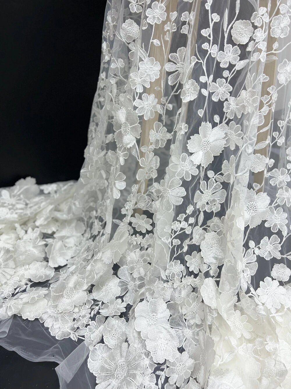 Односторонняя вышитая сетчатая ткань для пошива платьев Белый, white