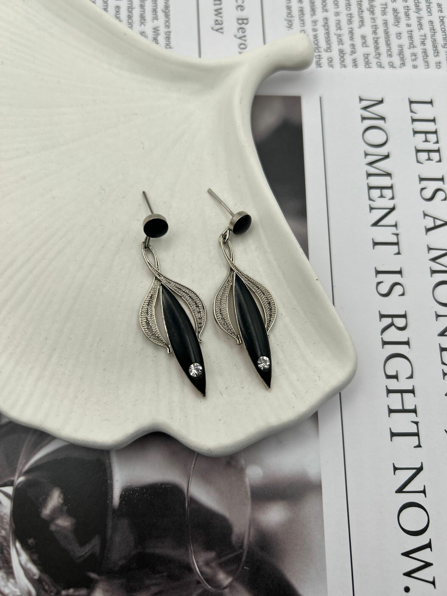 Советские винтажные мельхиоровые серьги, скань