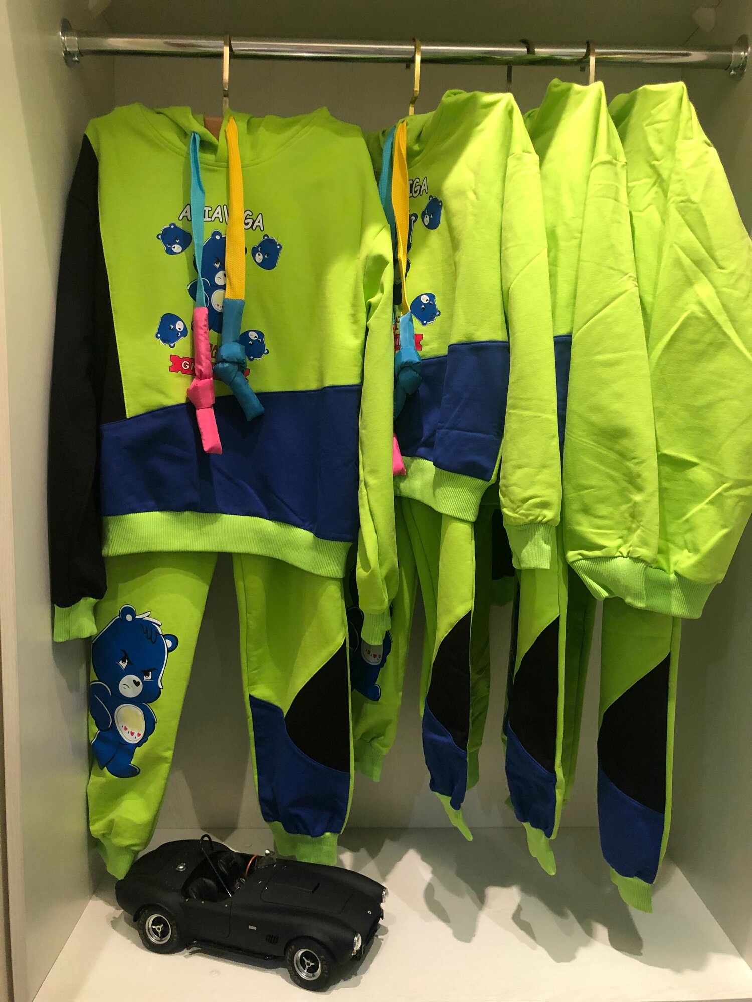 Костюм спортивный