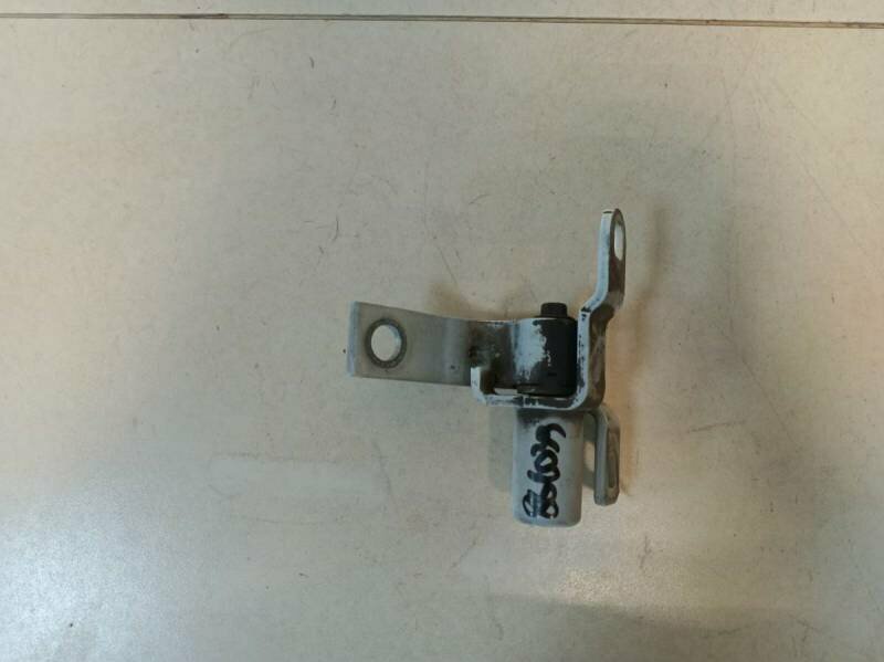 Петля двери передней правой верхняя Ford Mondeo 4 2007-2015