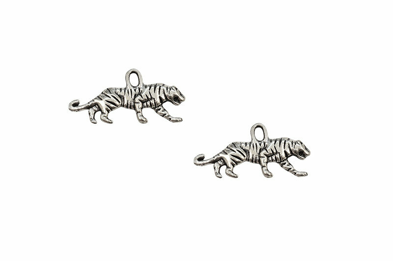 Подвеска Тигр 11х22х2мм, отверстие 1,5мм, цвет античное серебро, сплав металлов, 22-047, 2шт