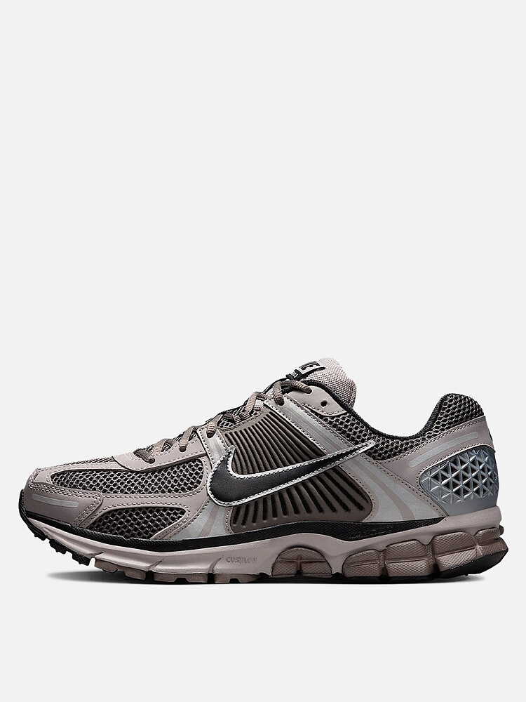 Кроссовки Zoom Vomero 5